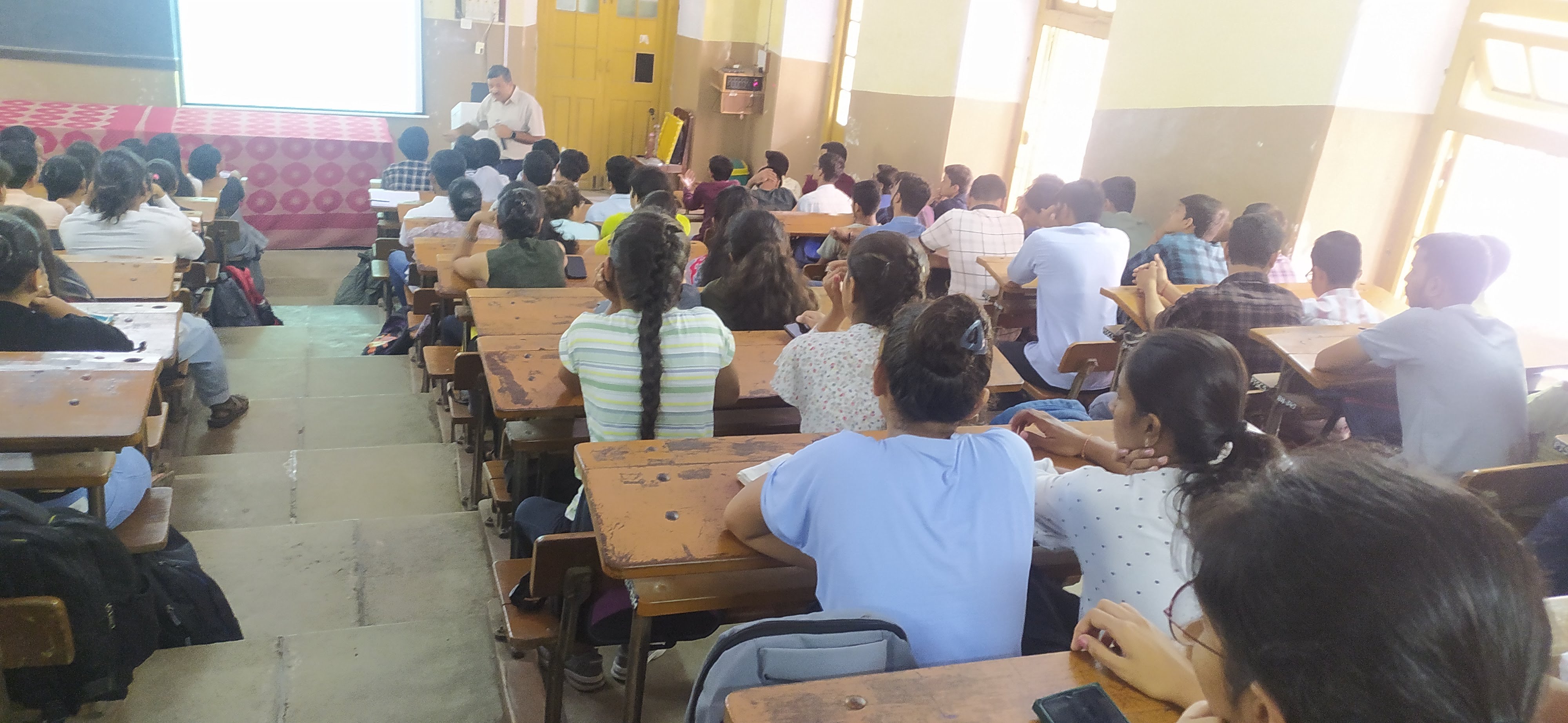 Gallery Of | Nobel Prize in Physiology or Medicine 2021 | Nobel Prize ...